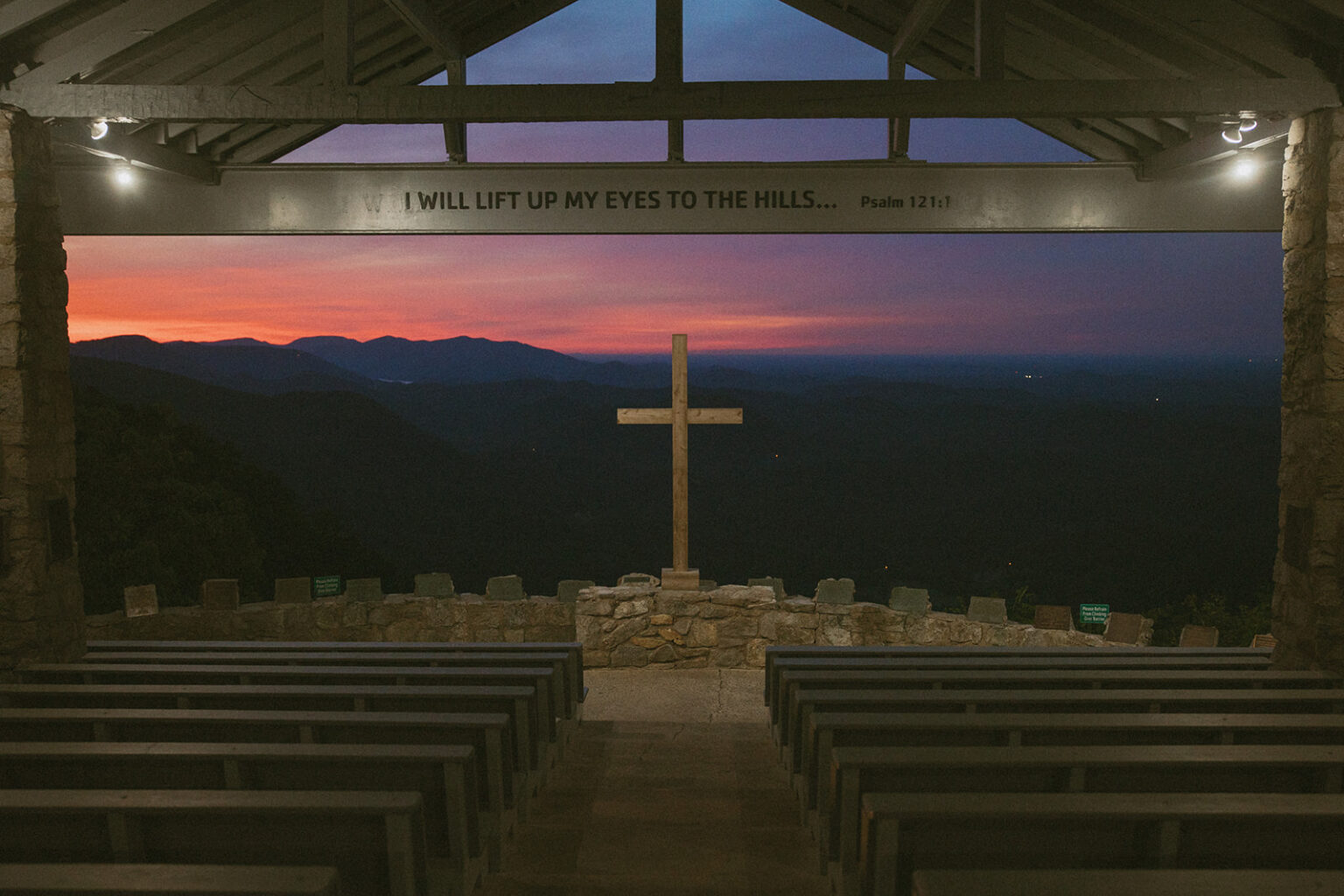 How to Plan Your Dream Wedding at Pretty Place Chapel