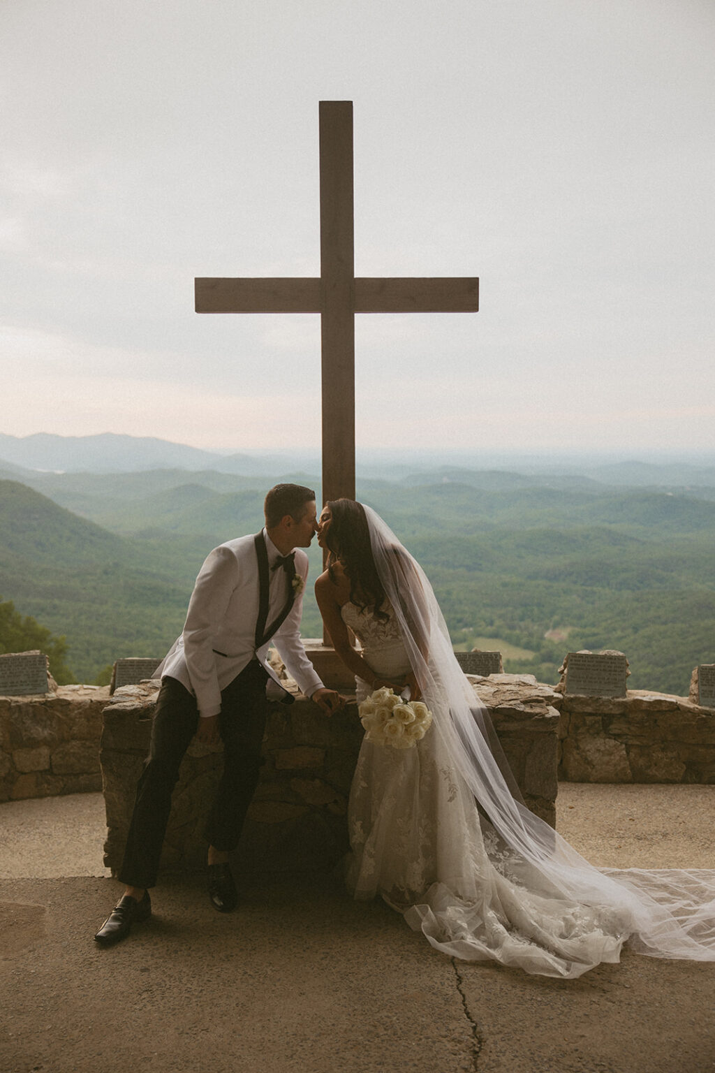 How to Plan Your Dream Wedding at Pretty Place Chapel