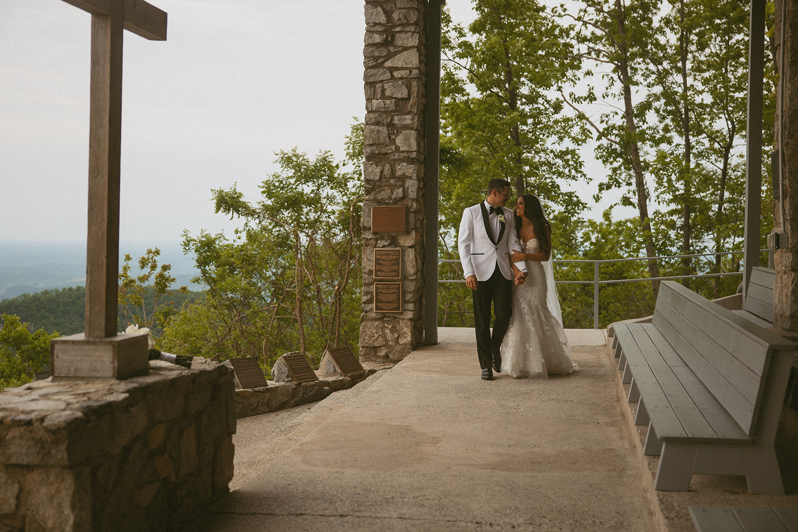 How to Plan Your Dream Wedding at Pretty Place Chapel