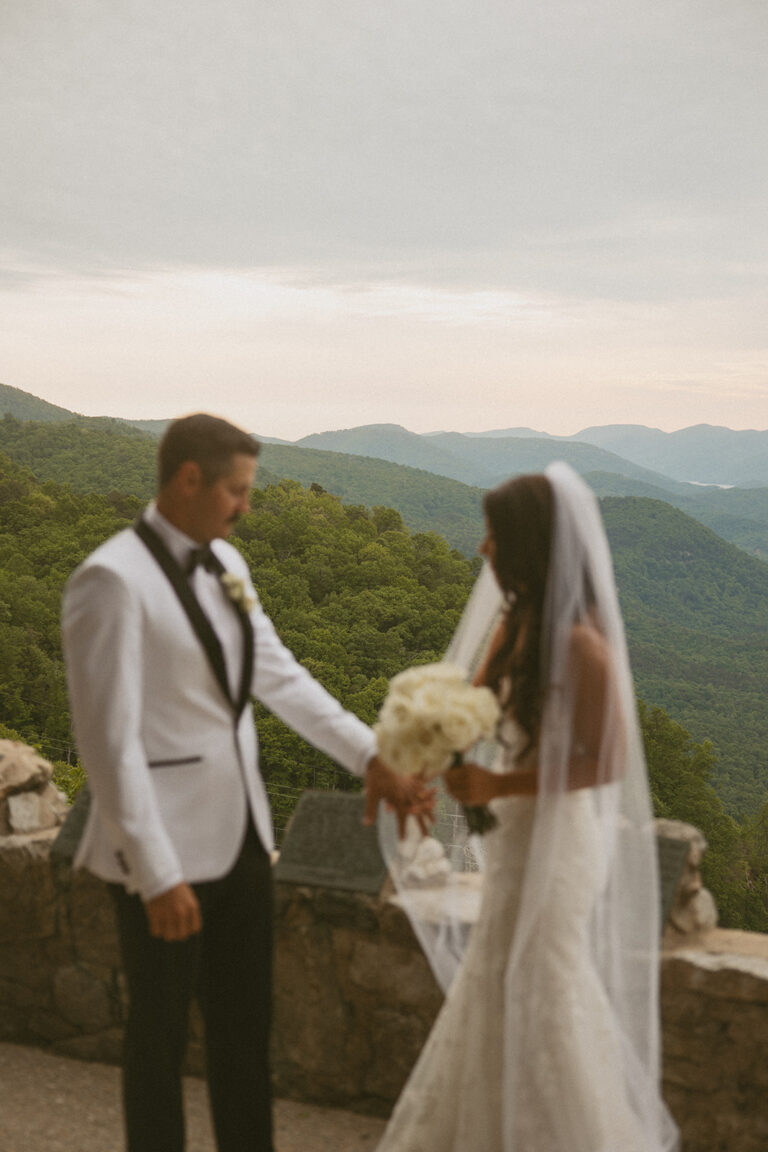 How to Plan Your Dream Wedding at Pretty Place Chapel
