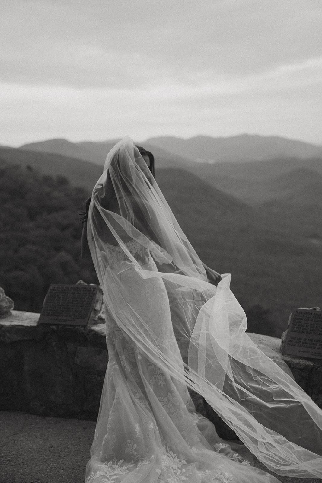 How to Plan Your Dream Wedding at Pretty Place Chapel