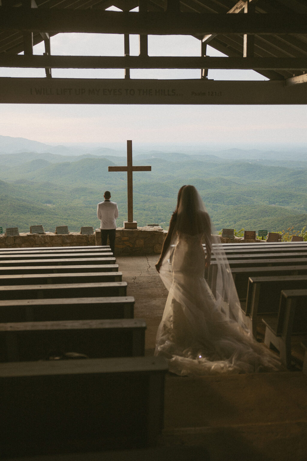 How to Plan Your Dream Wedding at Pretty Place Chapel